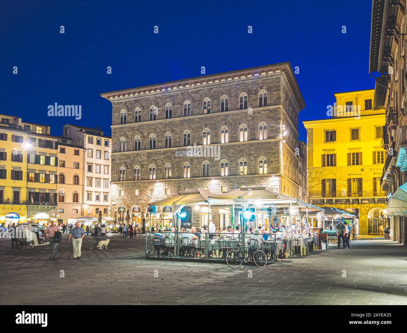 Night life in florence hi-res stock photography and images - Alamy