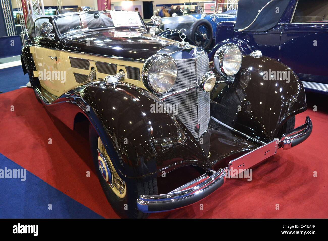 Mercedes saloon classic hi-res stock photography and images - Alamy