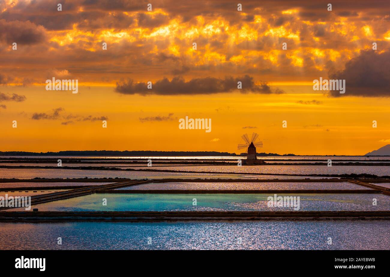 Marsala salt hi-res stock photography and images - Alamy