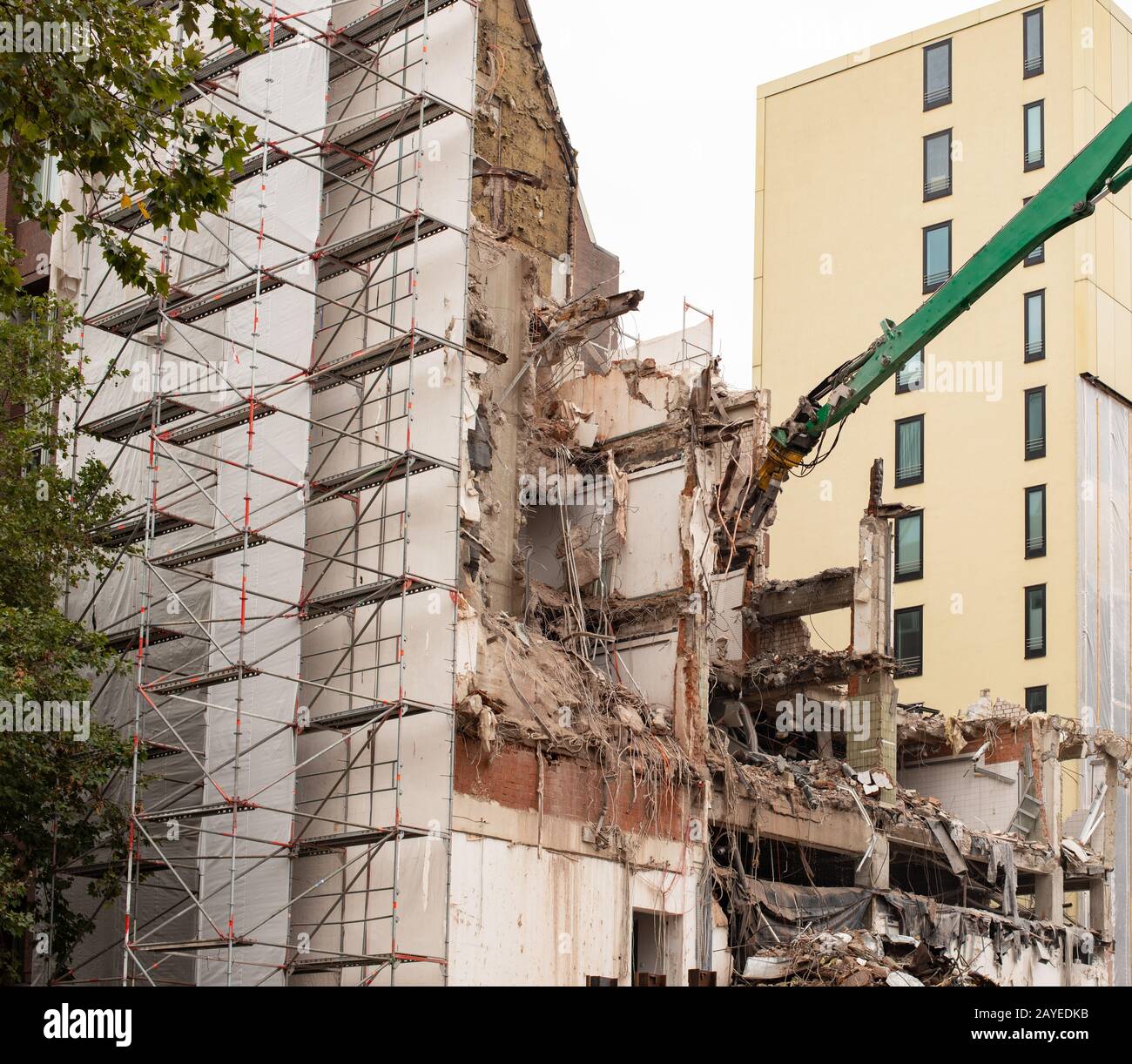 Demolition excavator hi-res stock photography and images - Alamy