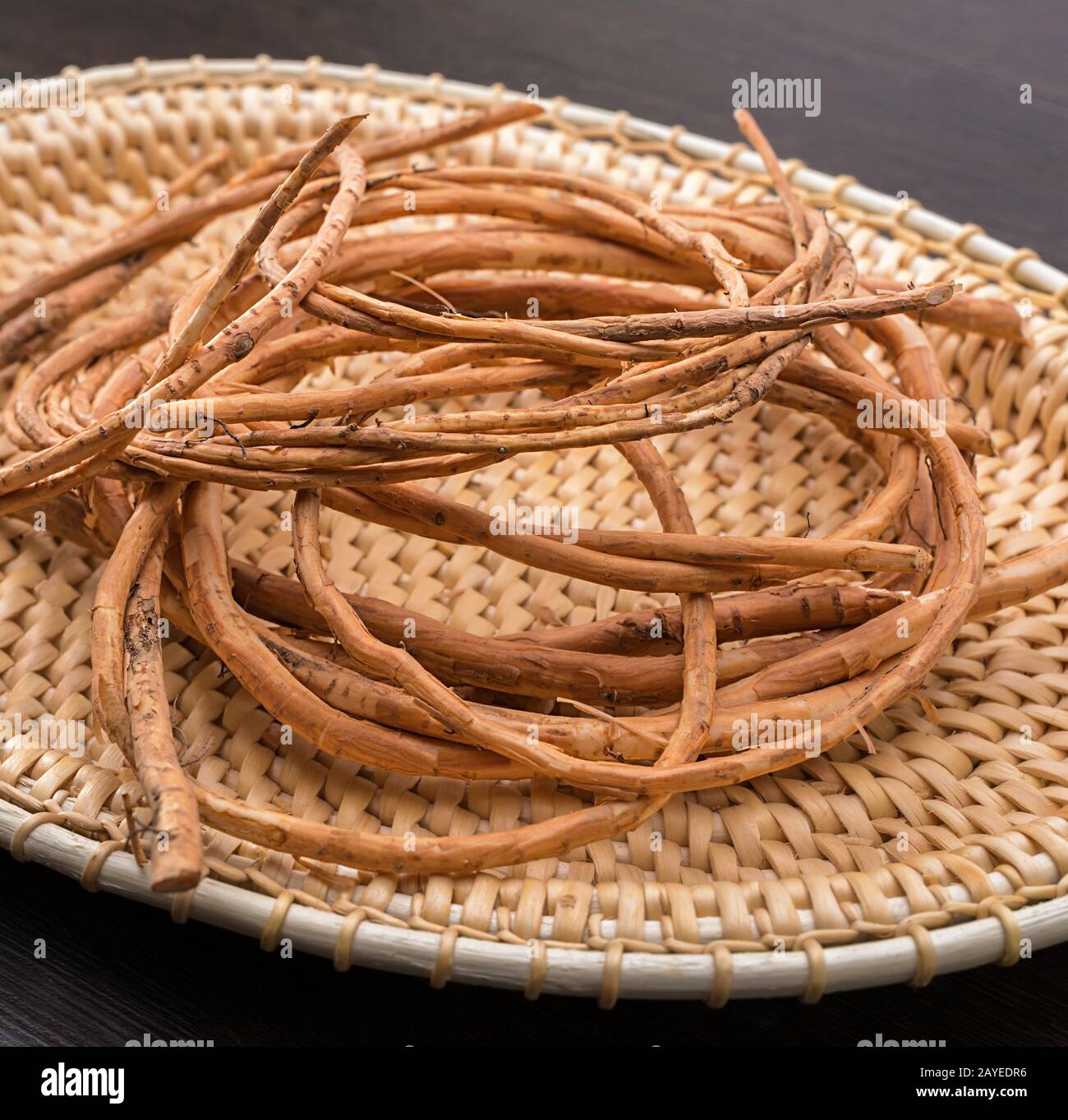 Basketry. Image of willow twigs on wicker tray Stock Photo - Alamy