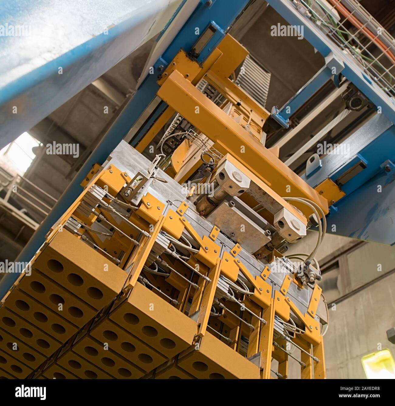Production machine hi-res stock photography and images - Alamy