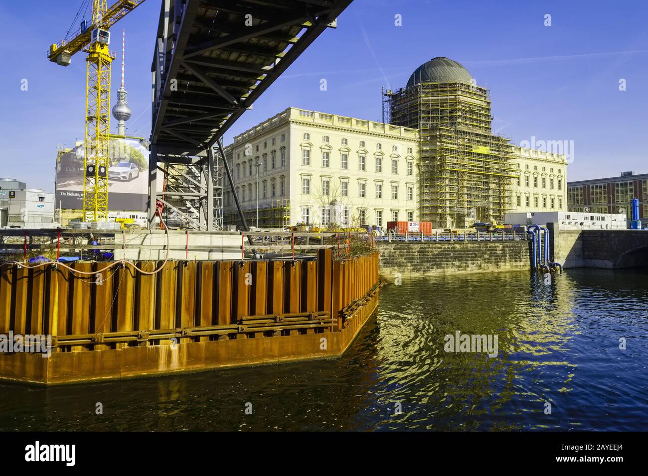 Construction of palace hi-res stock photography and images - Alamy