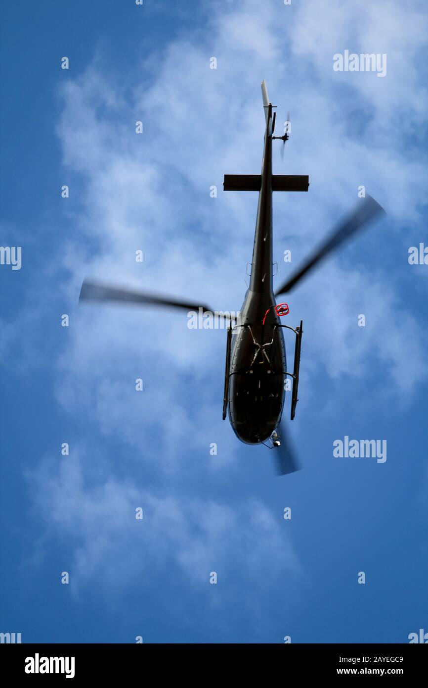 Artillery helicopter hi-res stock photography and images - Alamy