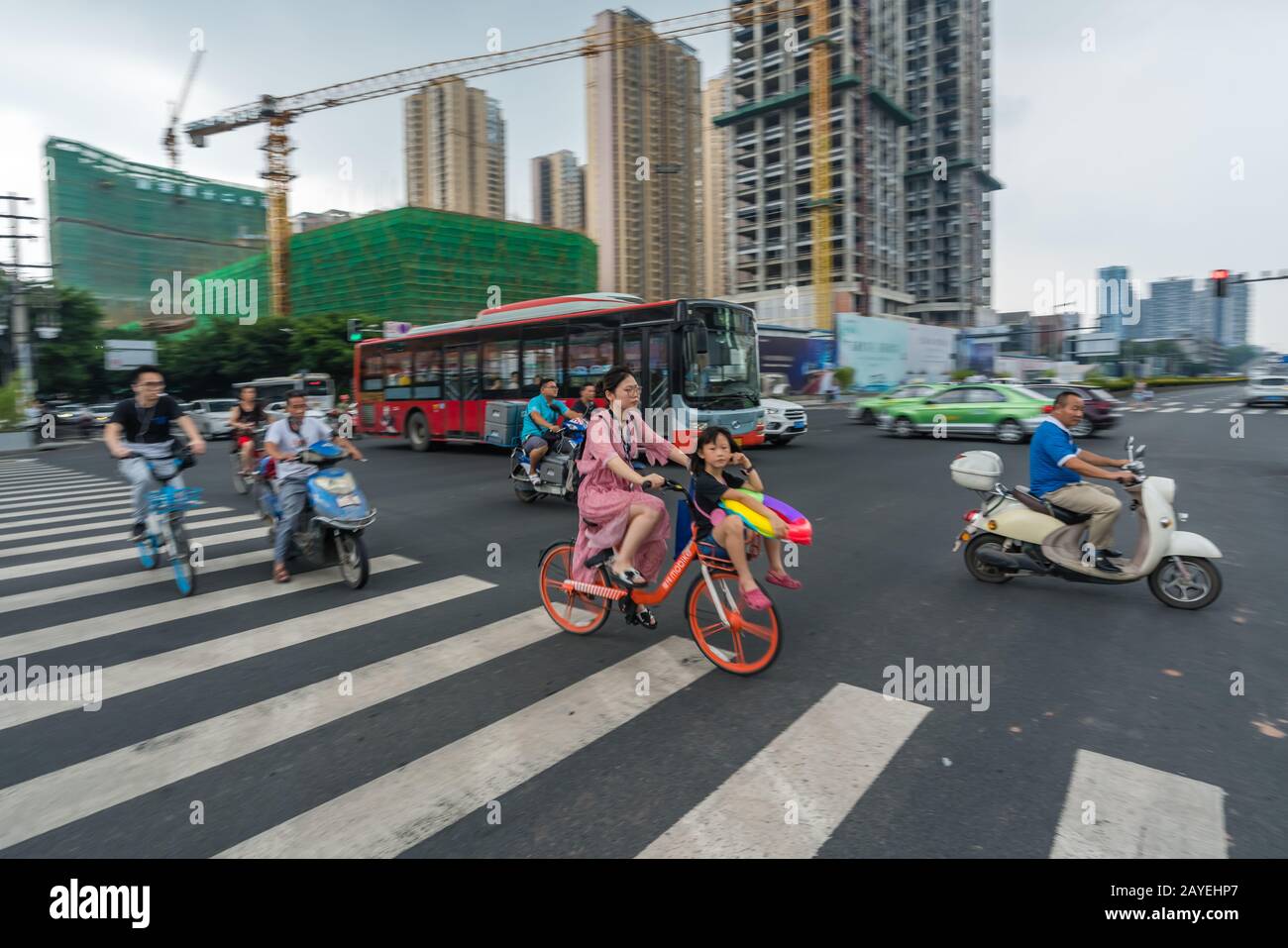 China chengdu bus hi-res stock photography and images - Alamy