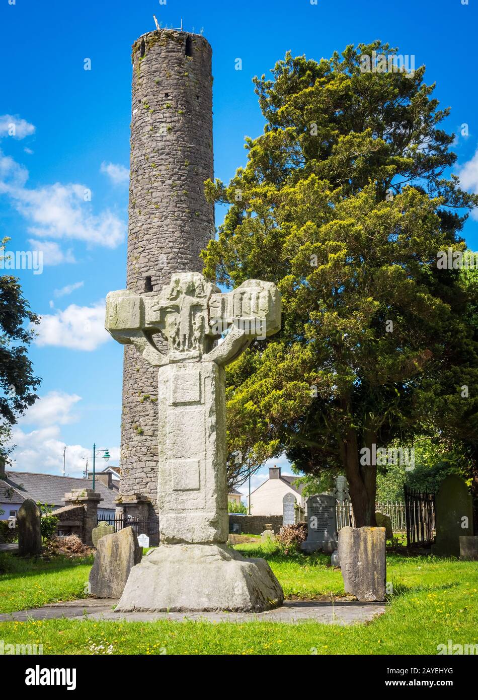 Tower of cross hi-res stock photography and images - Alamy