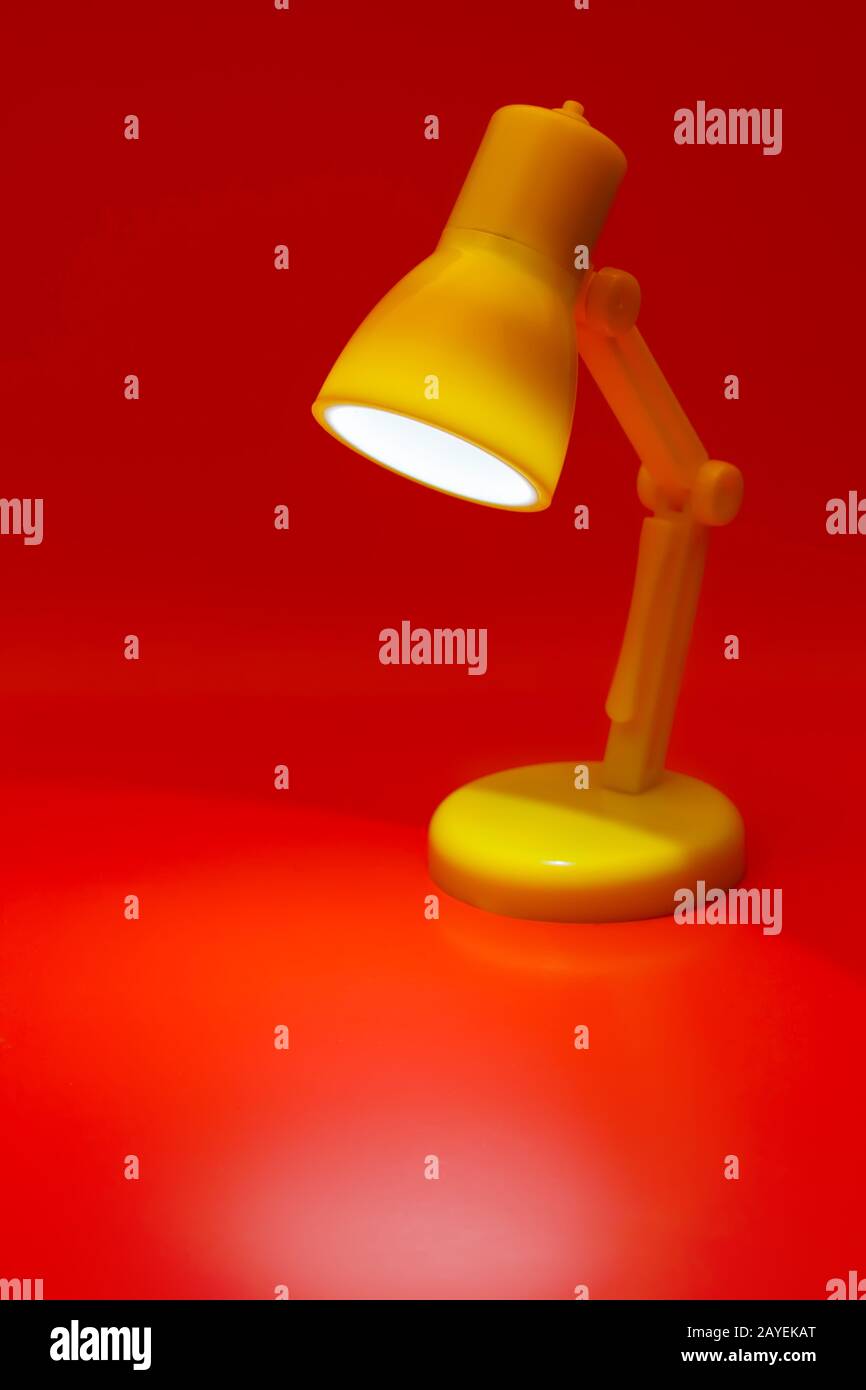 Red desk light hi-res stock photography and images - Alamy