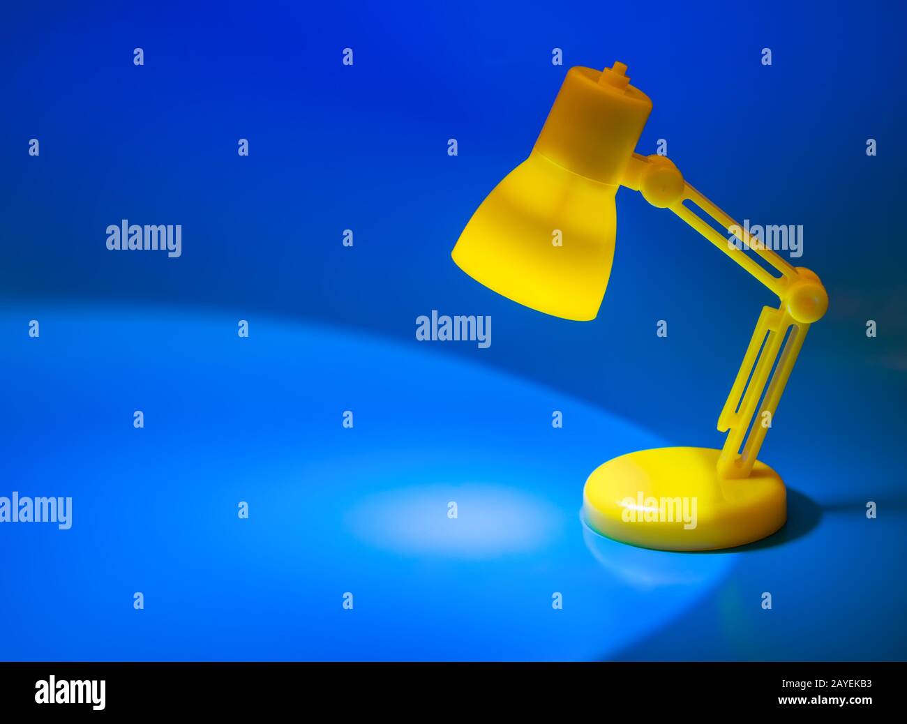 Blue table lamp hi-res stock photography and images - Alamy