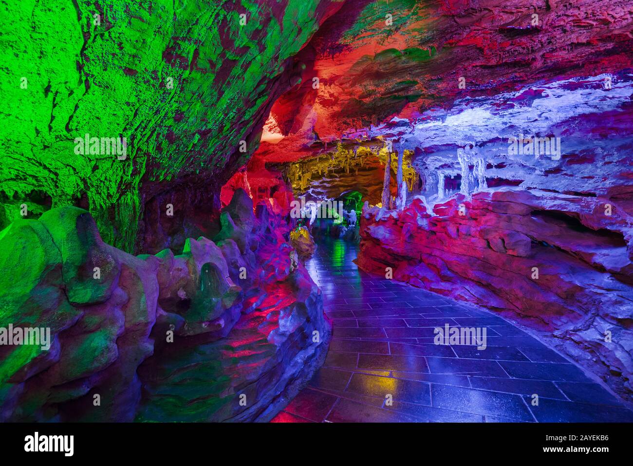 Huanglong Yellow Dragon Cave - China Stock Photo - Alamy