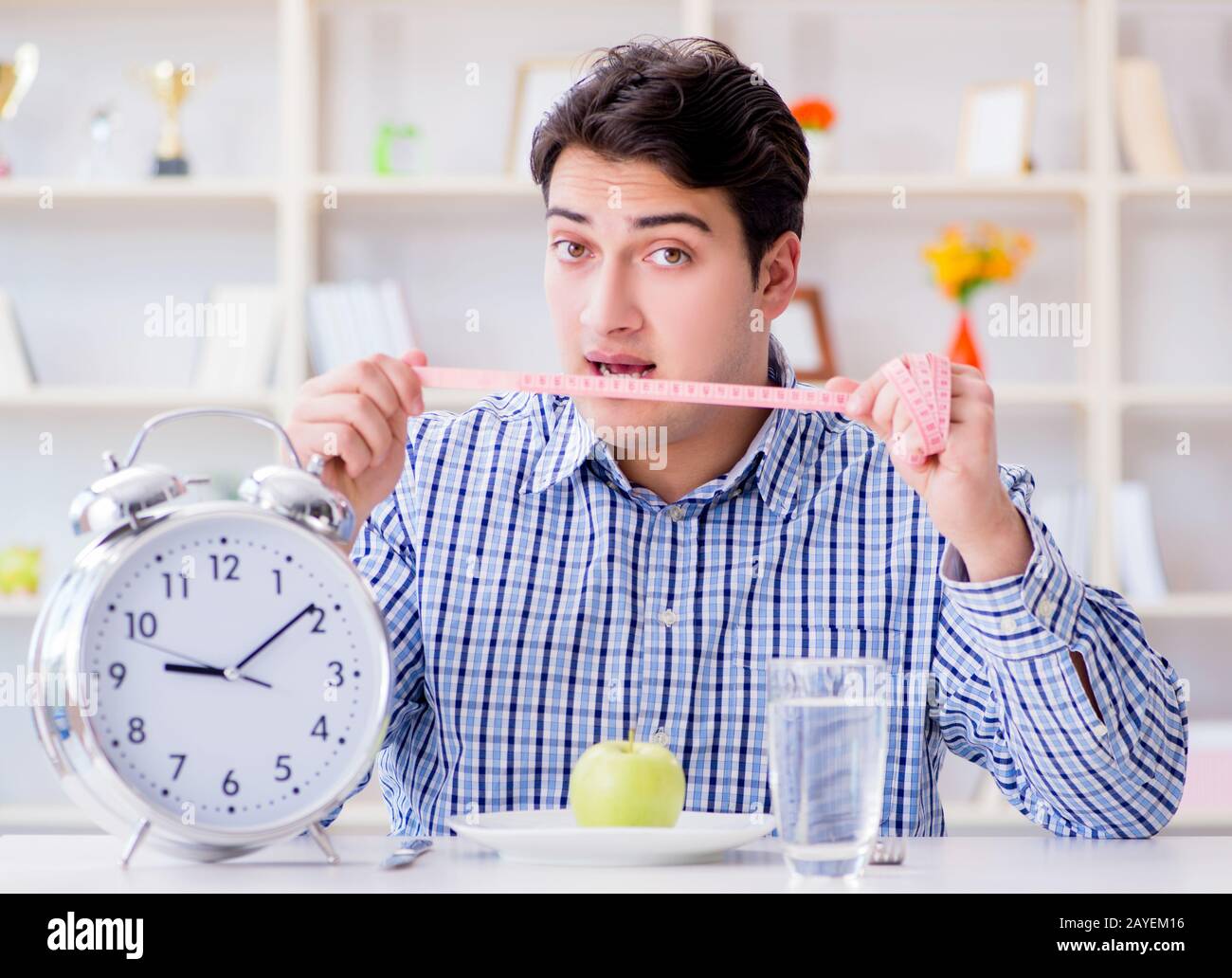 Concept of slow service in the restaurant Stock Photo - Alamy