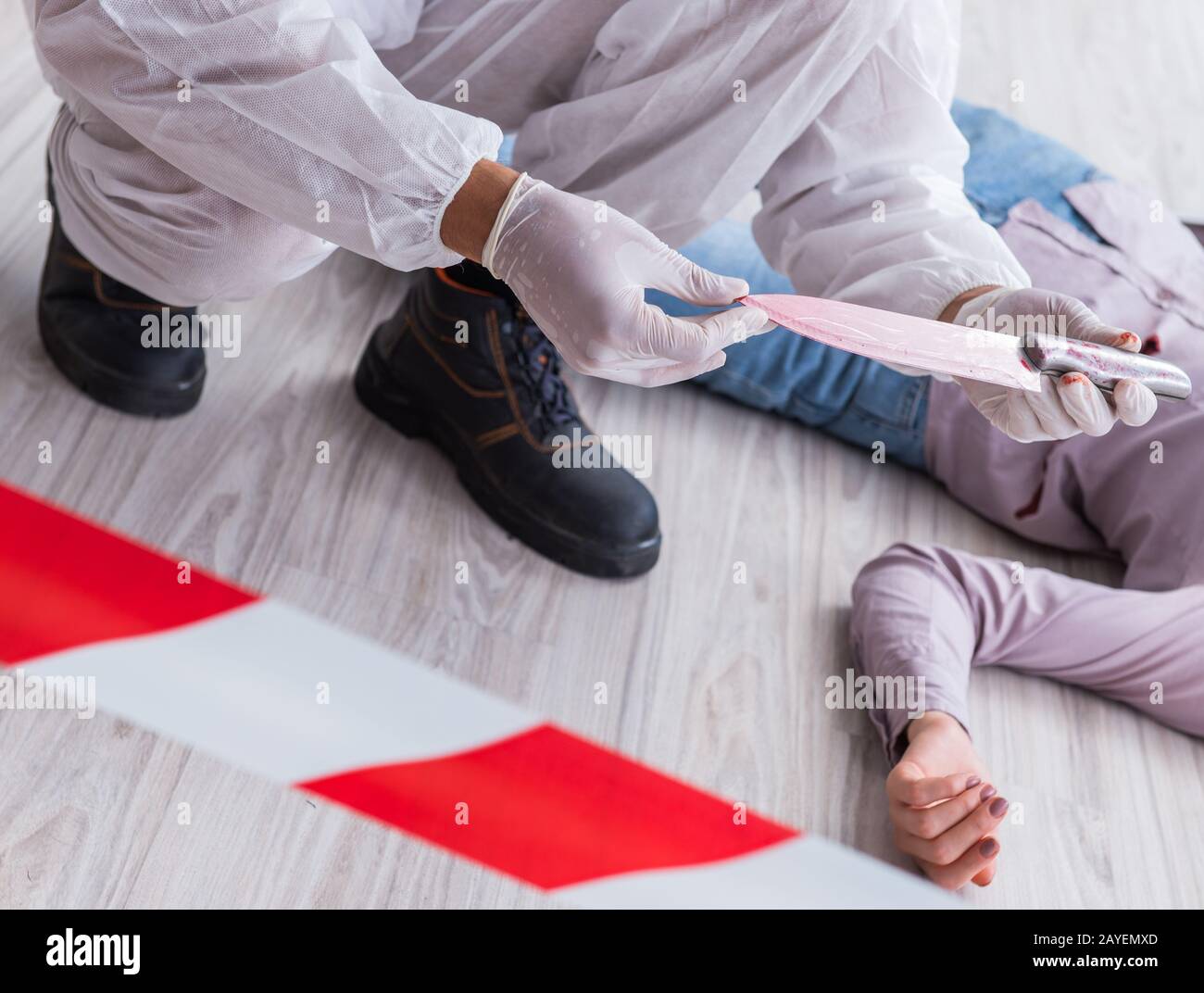Police investigating crime scene evidence hi-res stock photography and ...
