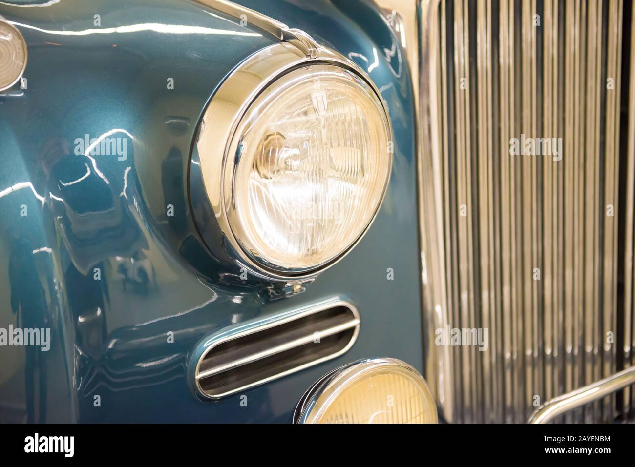 Car headlight hi-res stock photography and images - Alamy