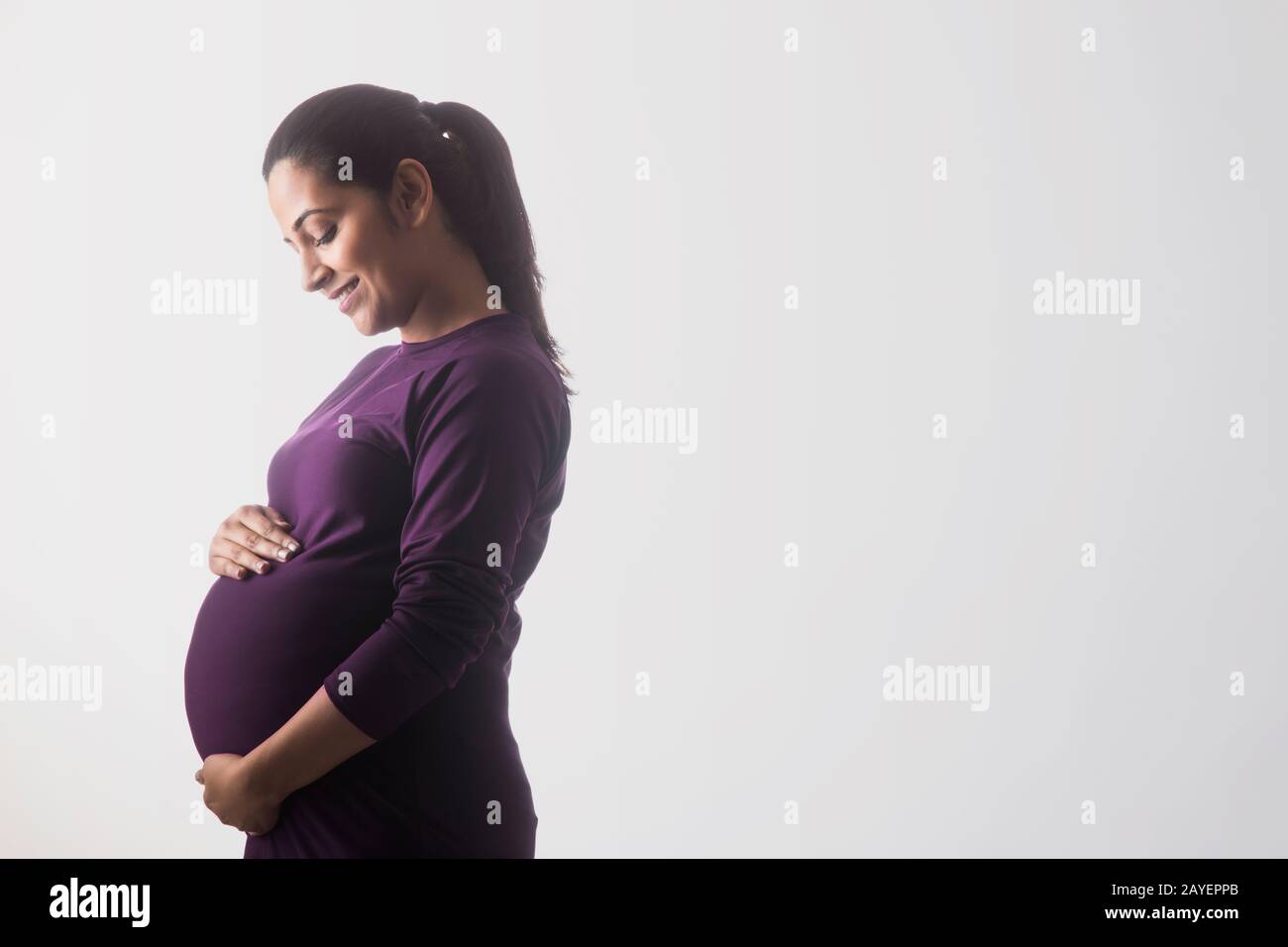 Baby bump hi-res stock photography and images - Alamy