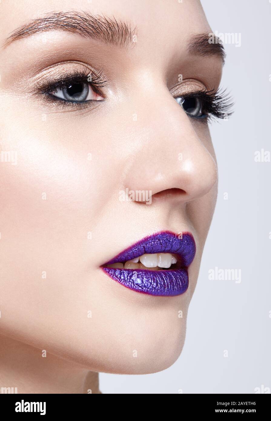 Visage violet hi-res stock photography and images - Alamy
