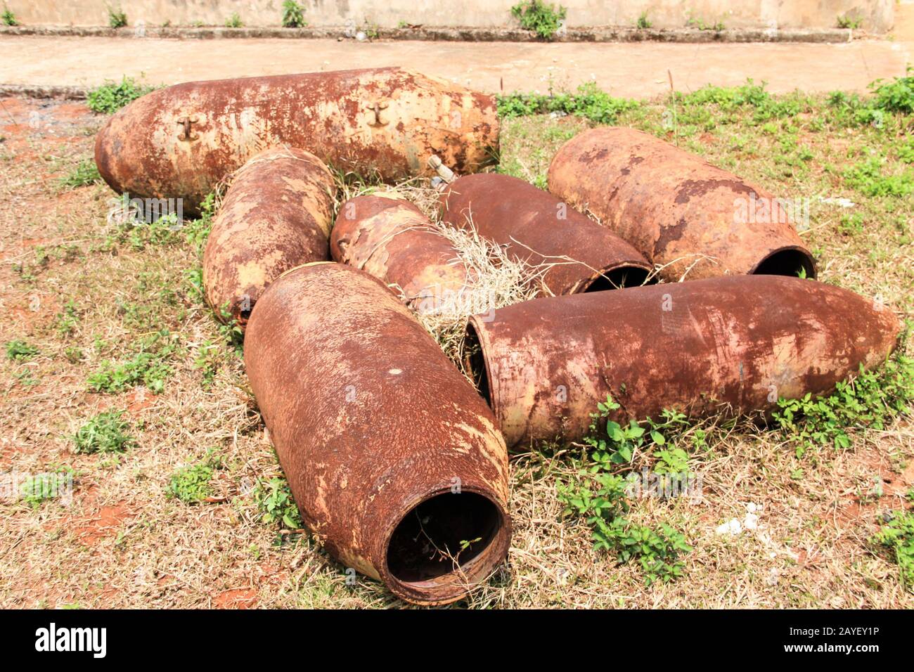 Mortar bomb from the vietnam war hi-res stock photography and images ...