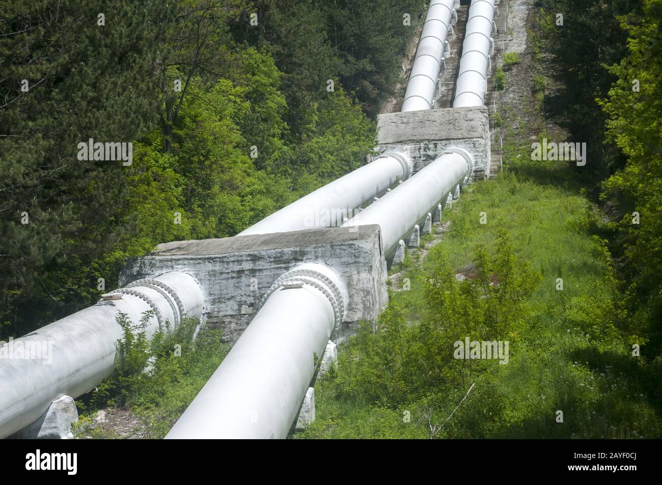 Metal water pipes of hydroelectric power station Stock Photo - Alamy