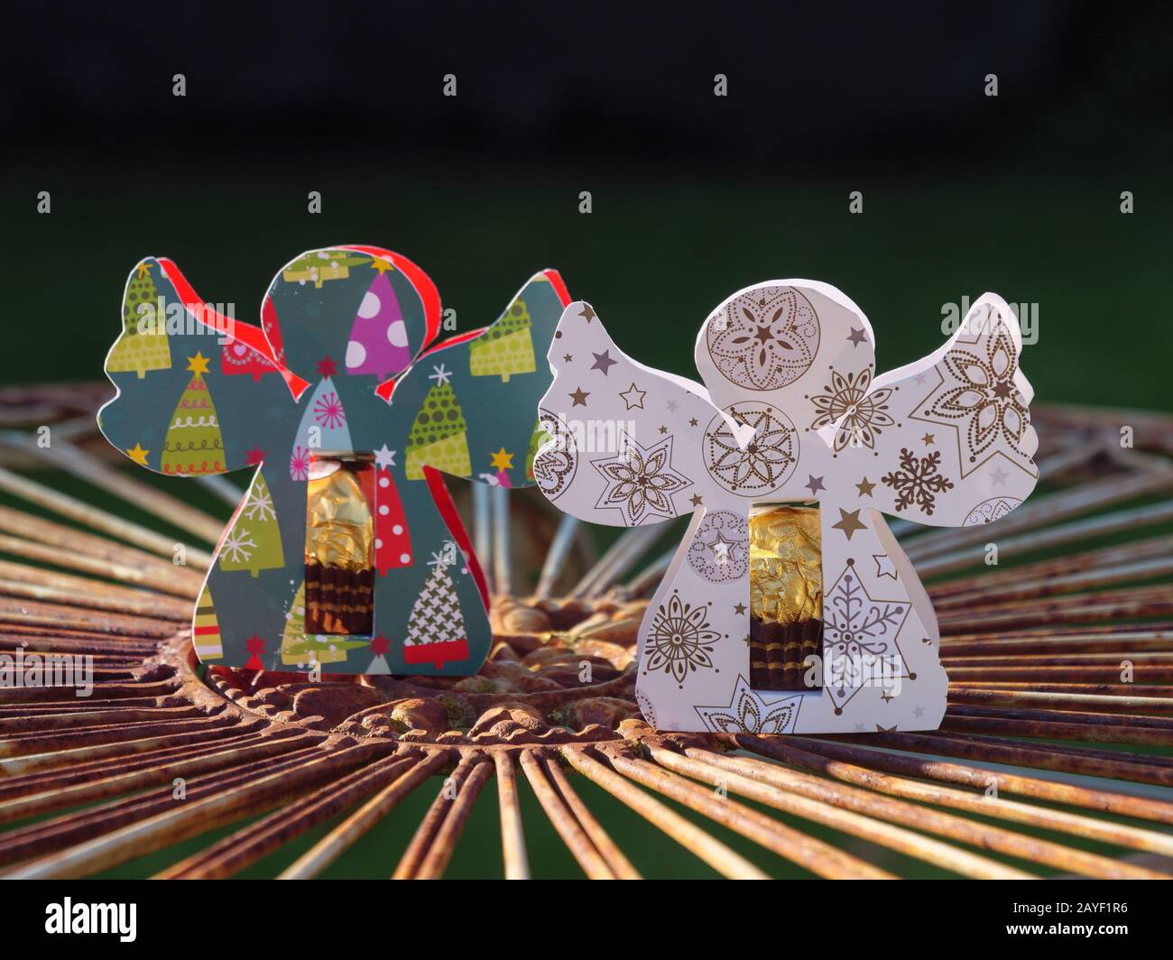 Christmas angles hi-res stock photography and images - Alamy