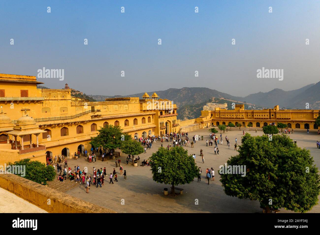 Amber fort jaipur tourists hi-res stock photography and images - Alamy