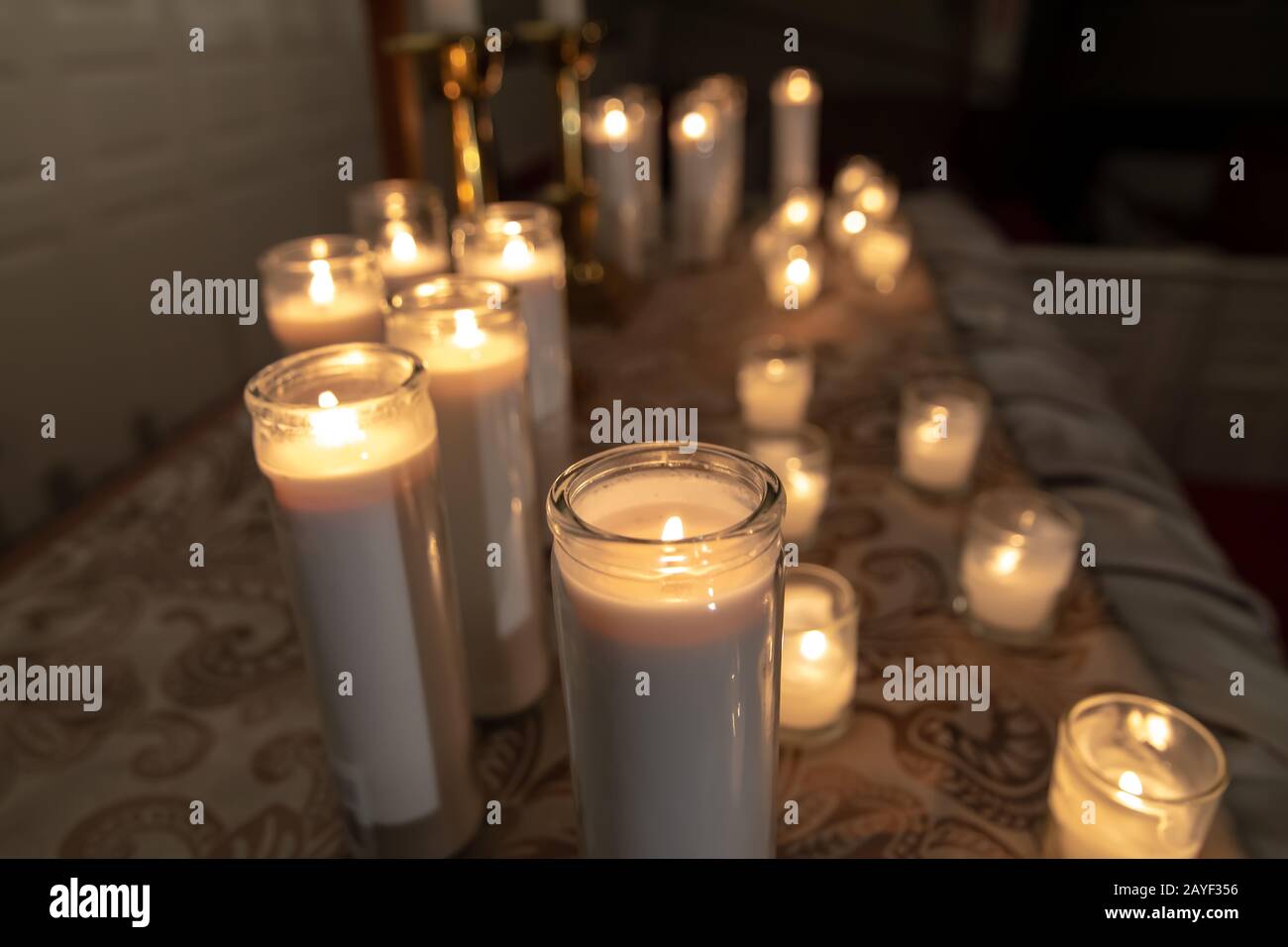 Altar candles catholic church hi-res stock photography and images - Alamy
