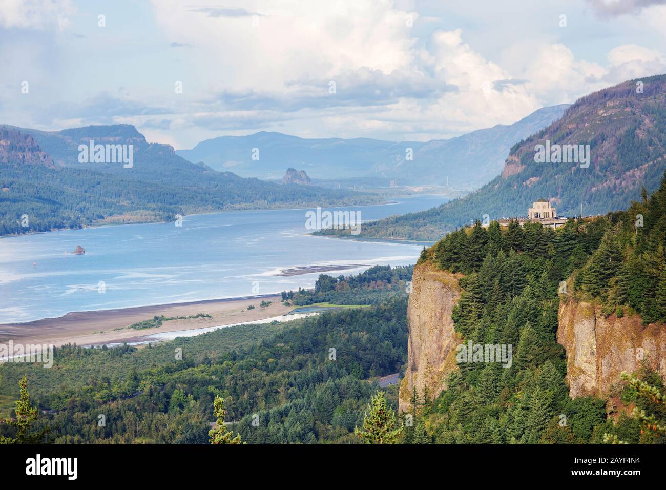 Columbia river gorge lookout hi-res stock photography and images - Alamy