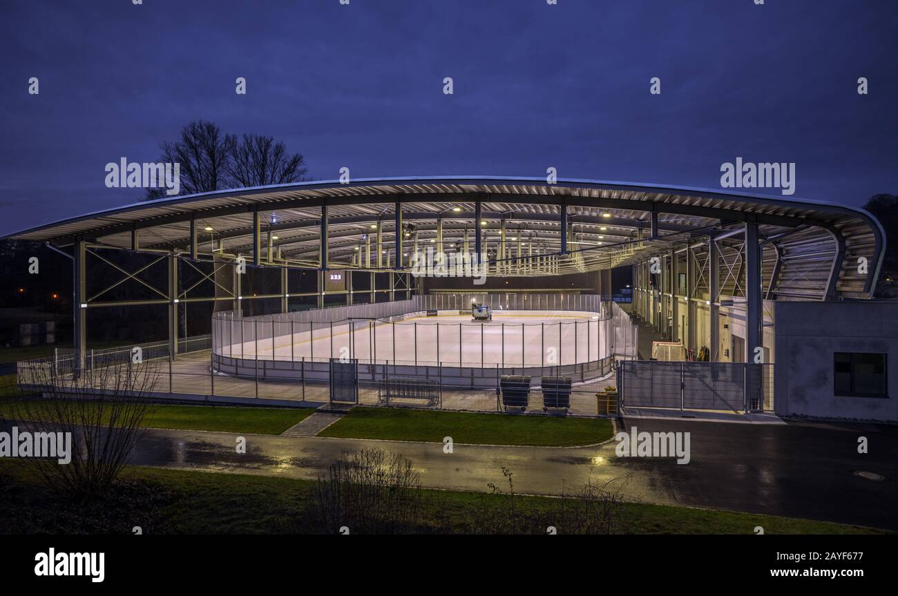 The new Hof ice rink Stock Photo - Alamy