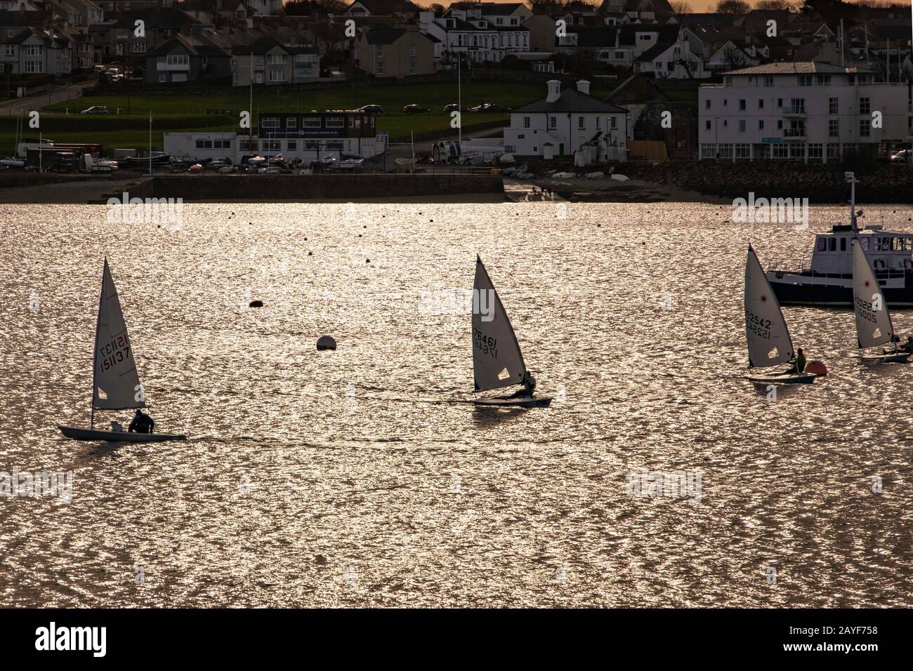 Holyhead Harbour sunset 18-01-2020 Stock Photo - Alamy