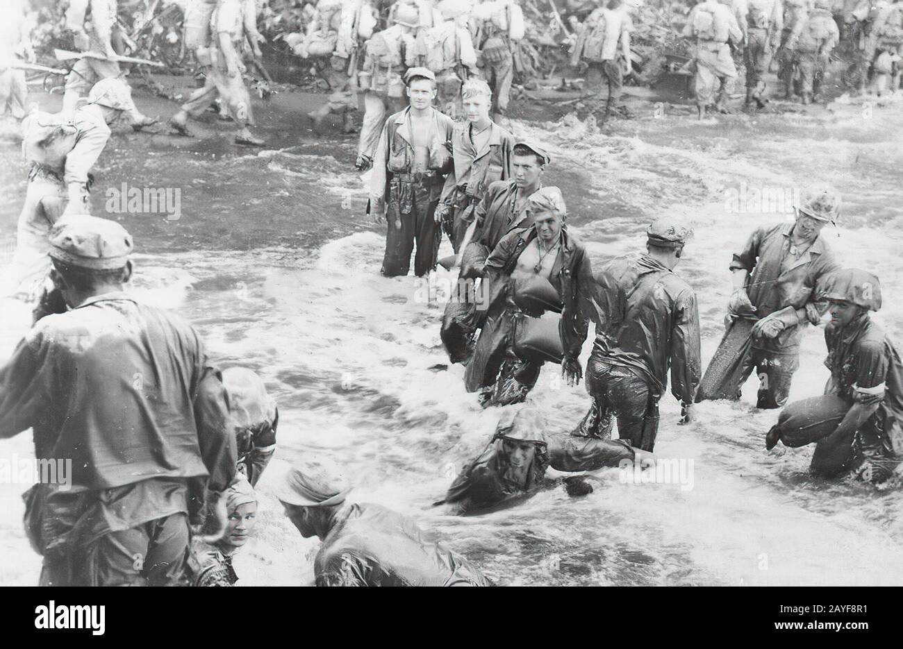 1943 Marines building a sandbag ramp Bismarck Archipelago Stock Photo ...