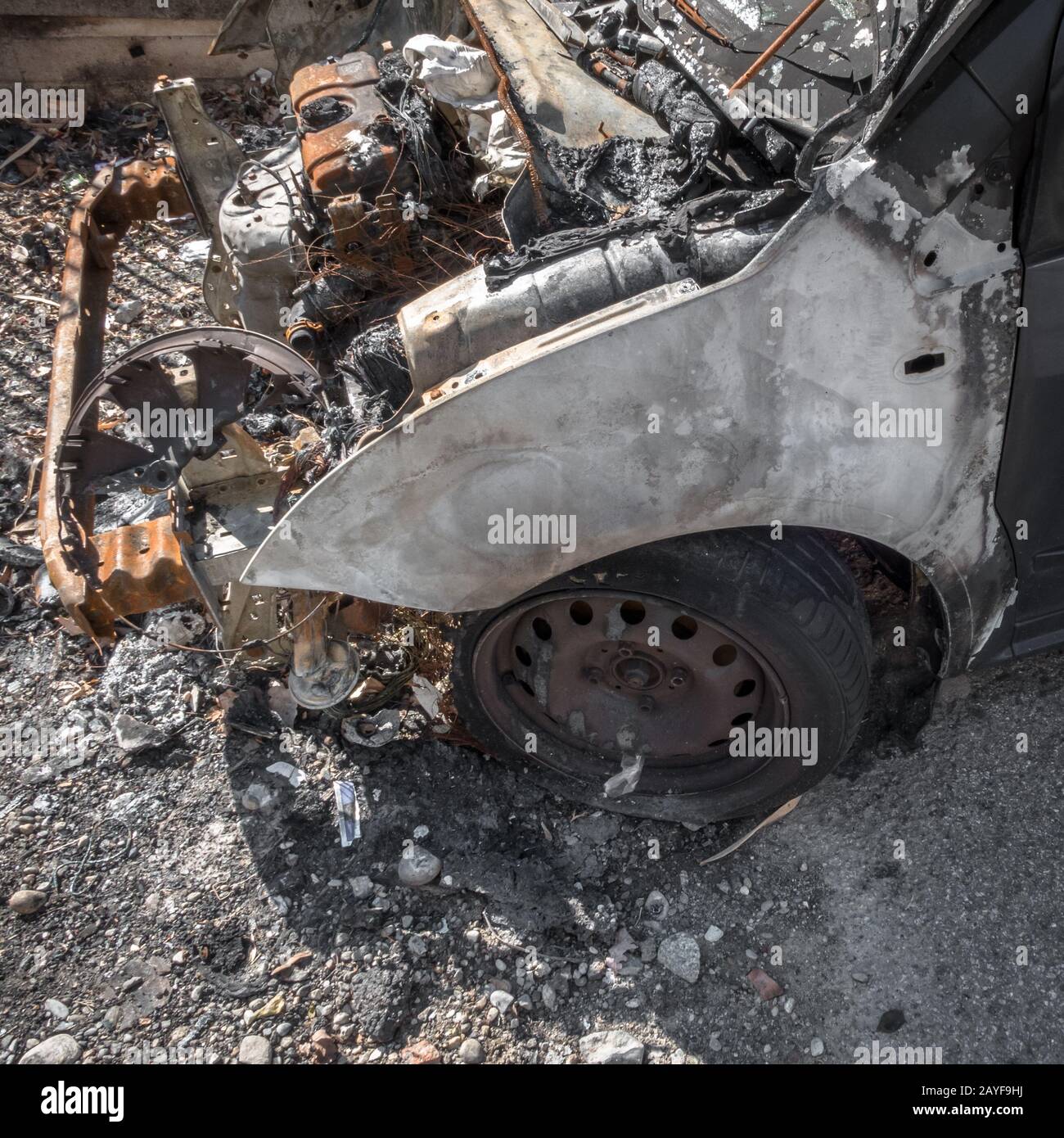 Busted vehicle hi-res stock photography and images - Alamy