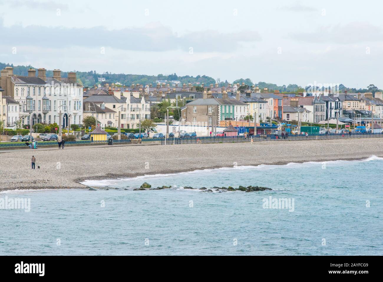 Bray stone beach hi-res stock photography and images - Alamy