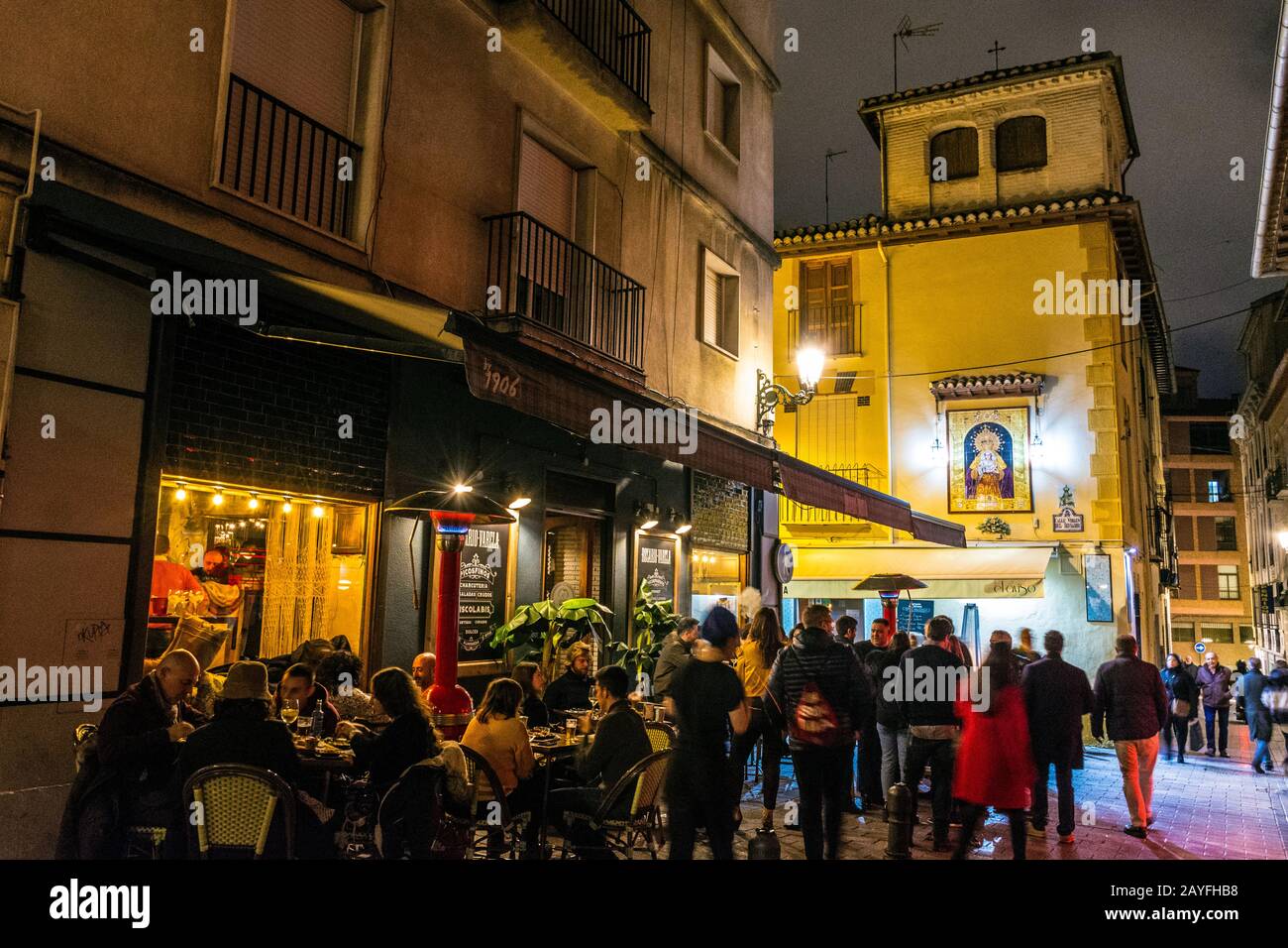Restaurants in granada hi-res stock photography and images - Alamy