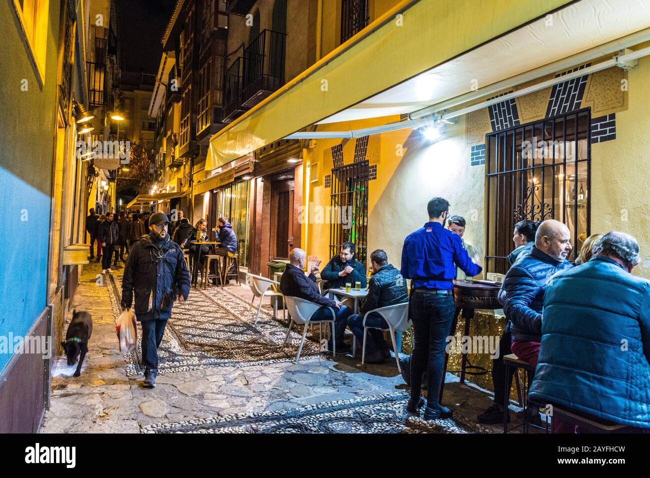 Lively night life hi-res stock photography and images - Alamy