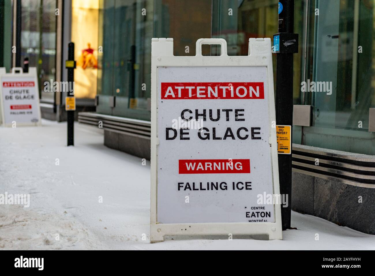 Falling ice sign hi-res stock photography and images - Alamy