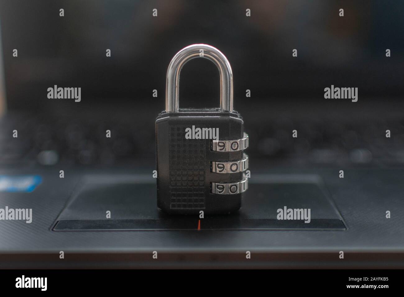 Crash lock hi-res stock photography and images - Alamy