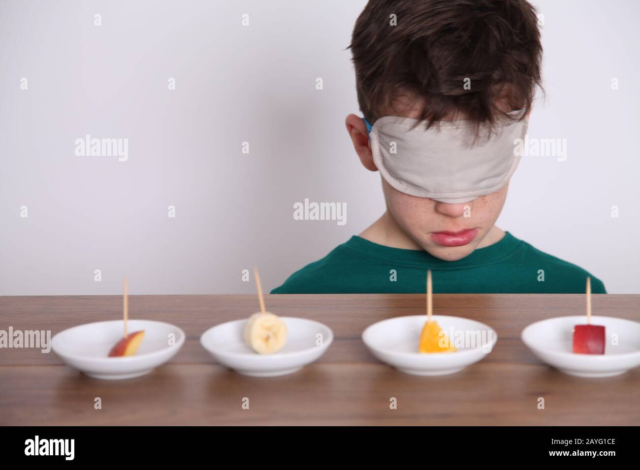 Blind taste test hi-res stock photography and images - Alamy