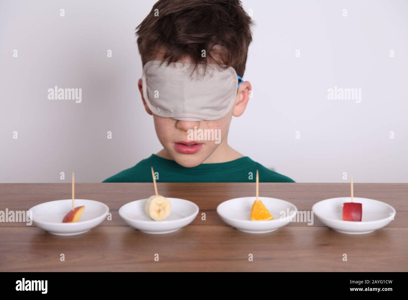 Blind taste test hi-res stock photography and images - Alamy