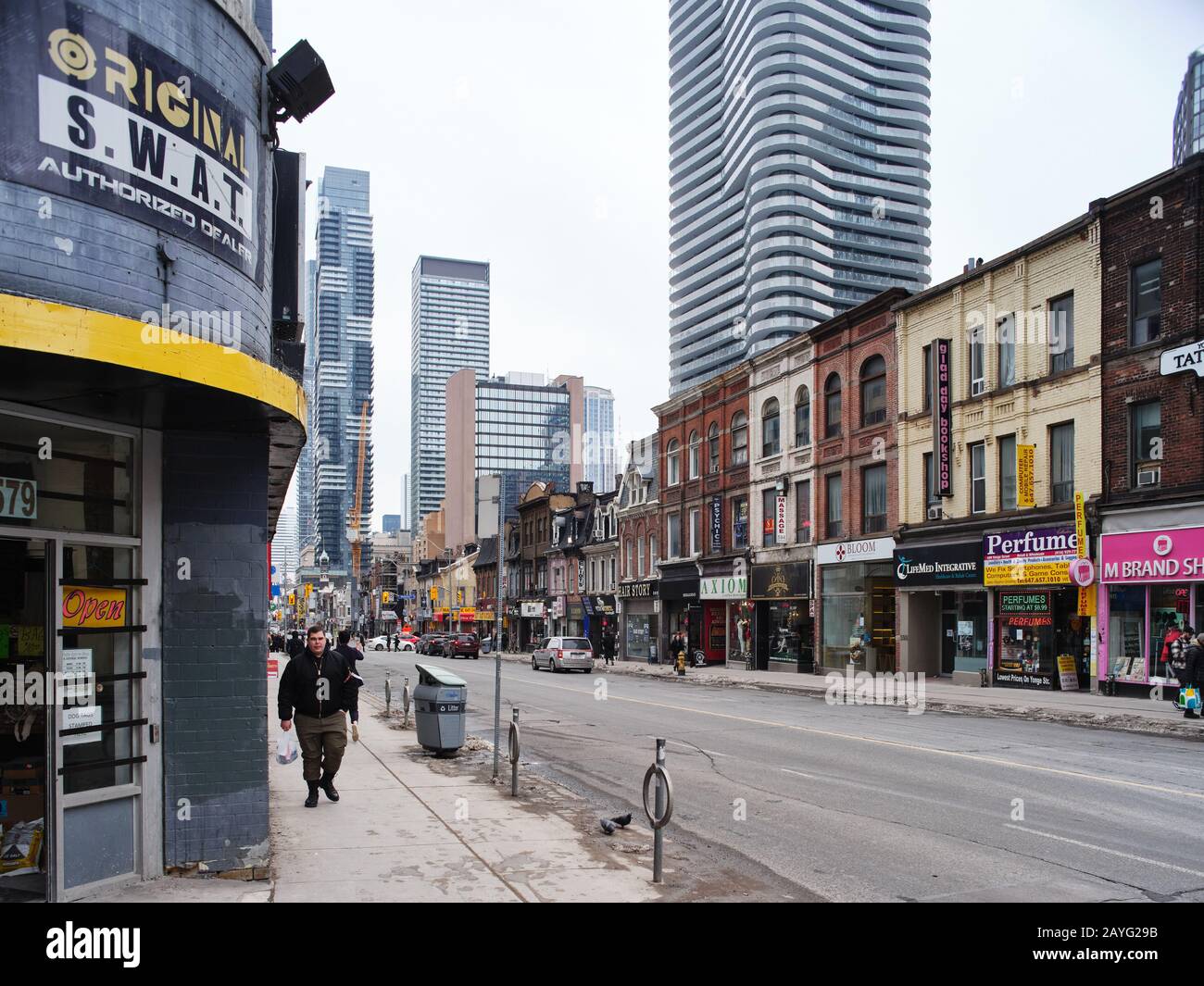 Toronto metro shopping hi-res stock photography and images - Alamy