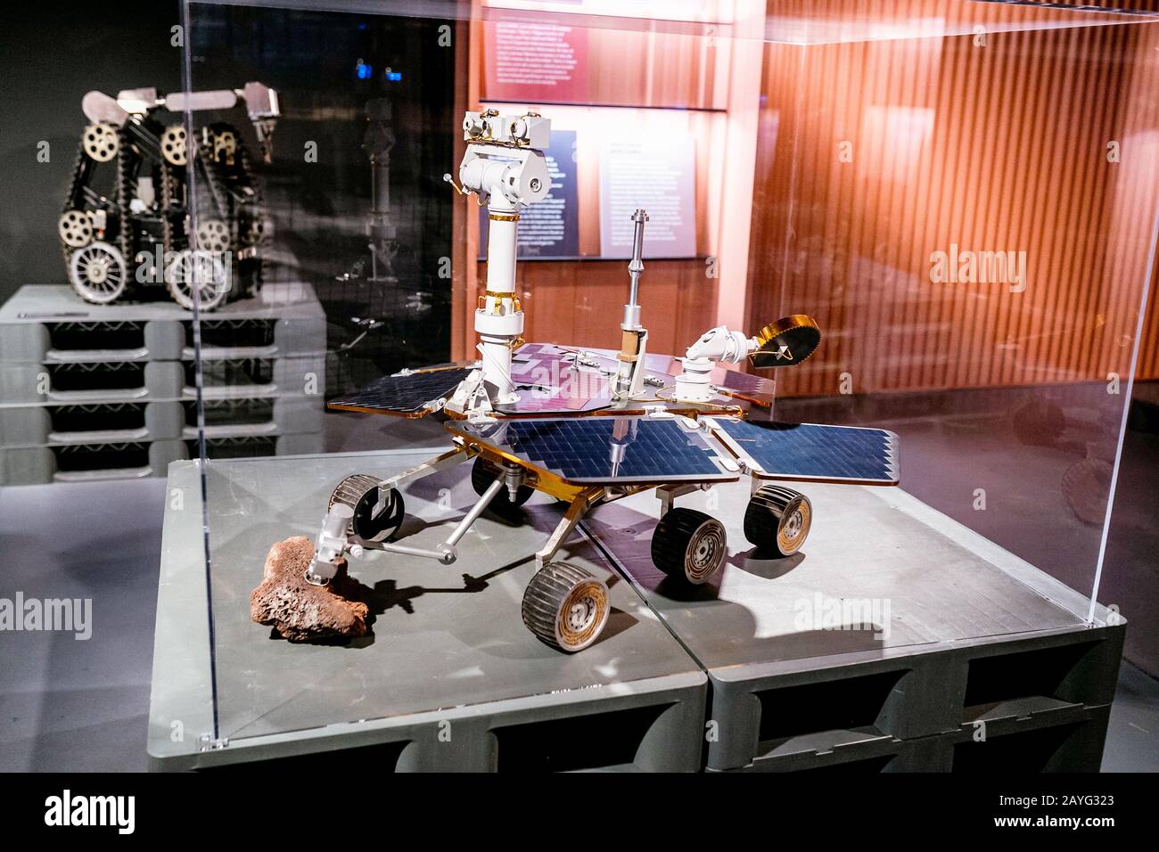 Mars curiosity rover hi-res stock photography and images - Alamy
