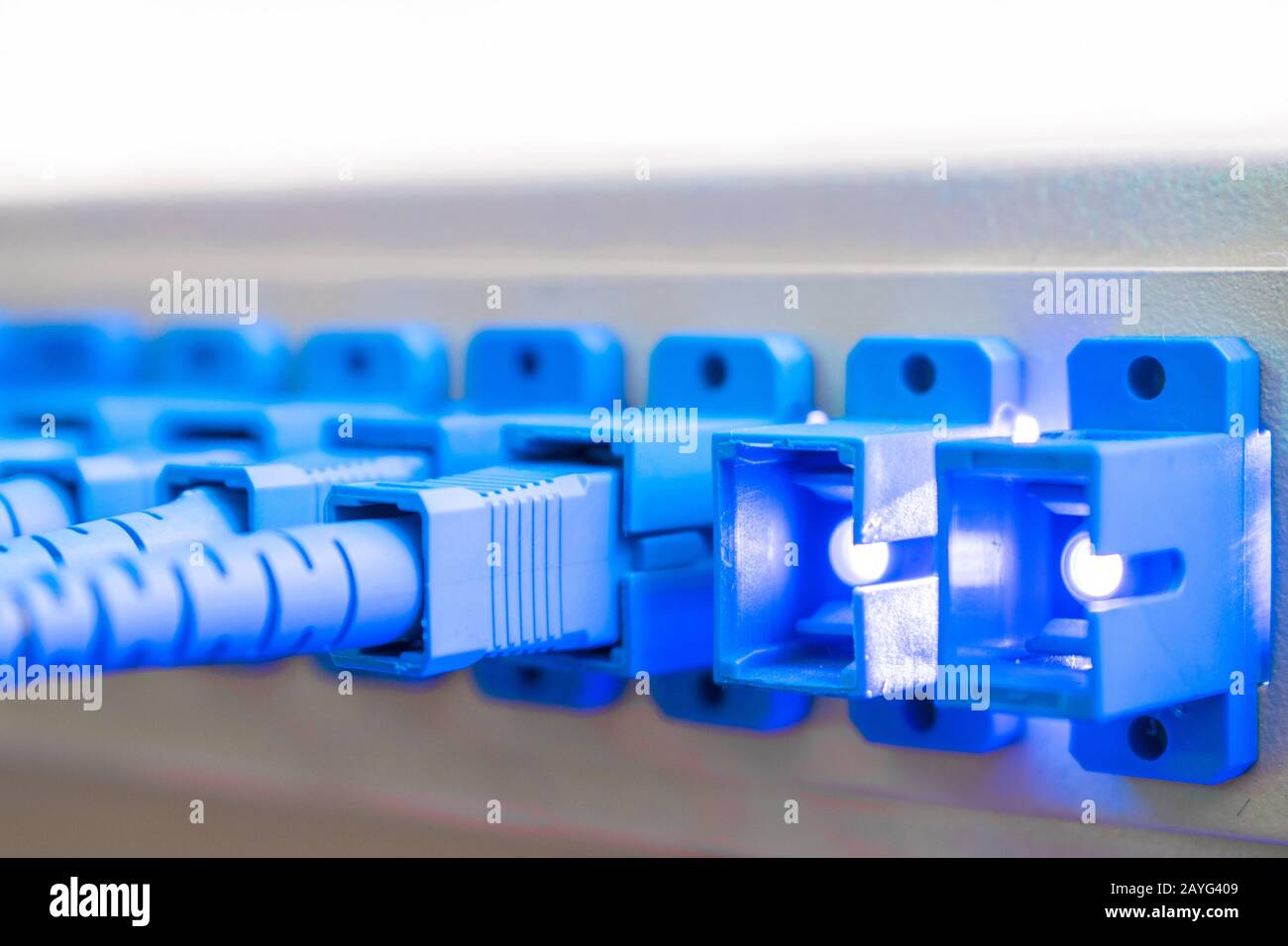 Routing node hi-res stock photography and images - Alamy