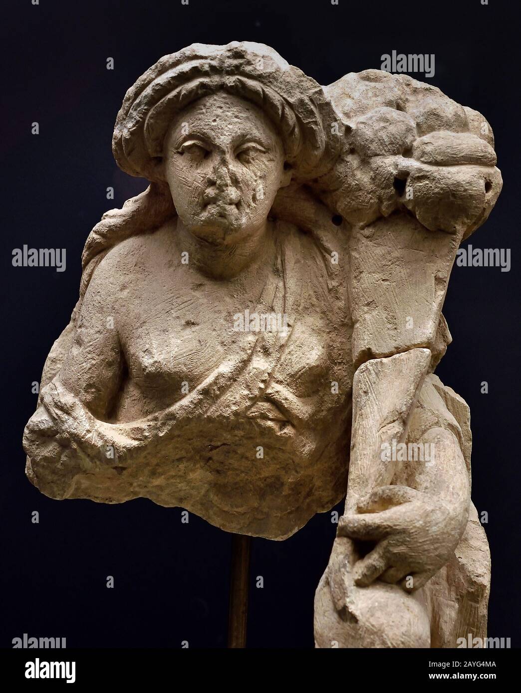 Mother goddess 2th-3th Century Poitiers ( vienne) rue des Ecossais ...