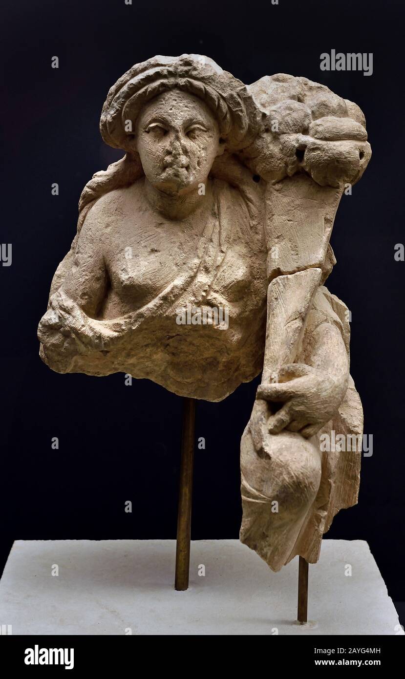 Mother goddess 2th-3th Century Poitiers ( vienne) rue des Ecossais ...