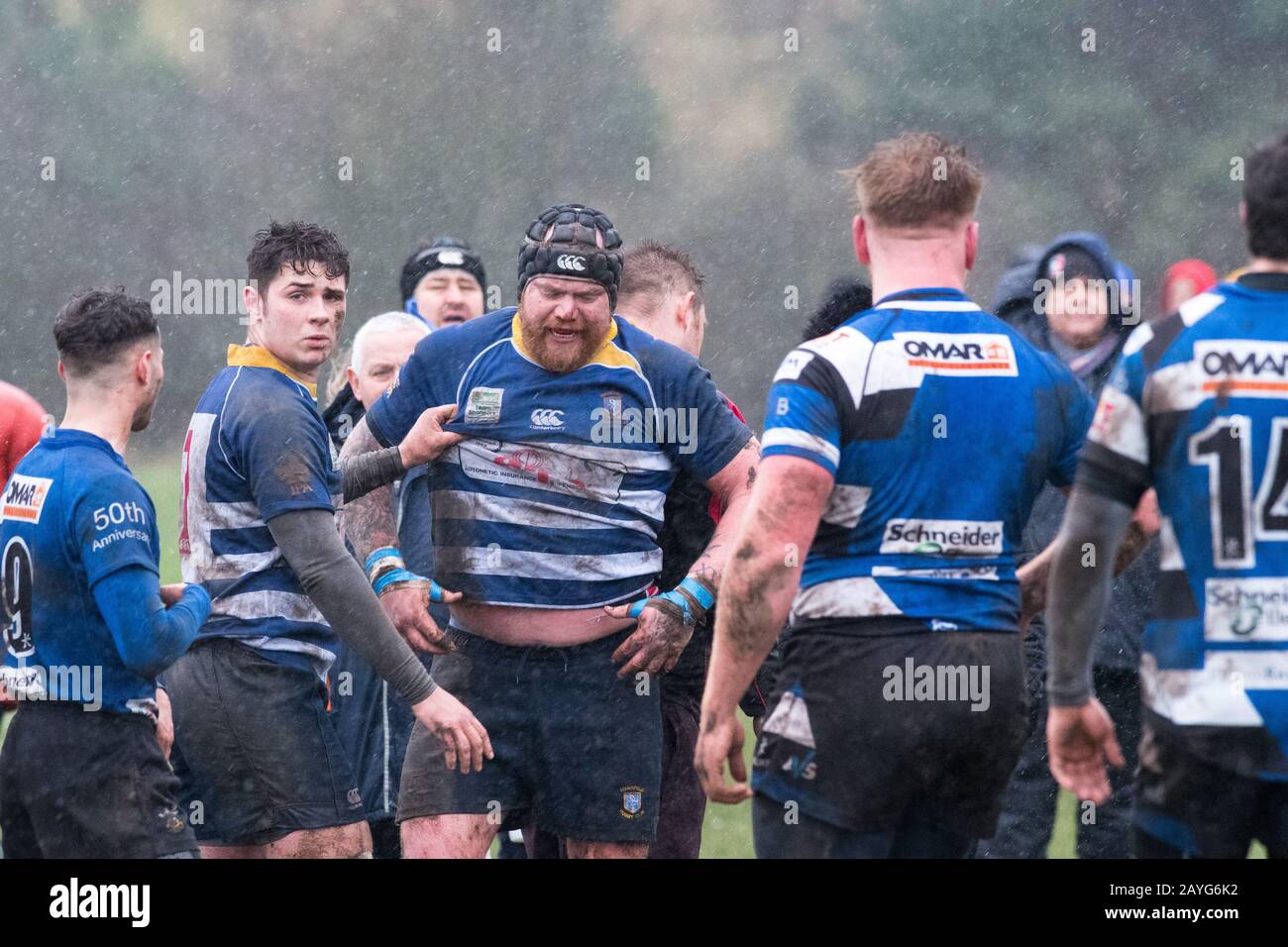 Muddy players rugby hi-res stock photography and images - Alamy