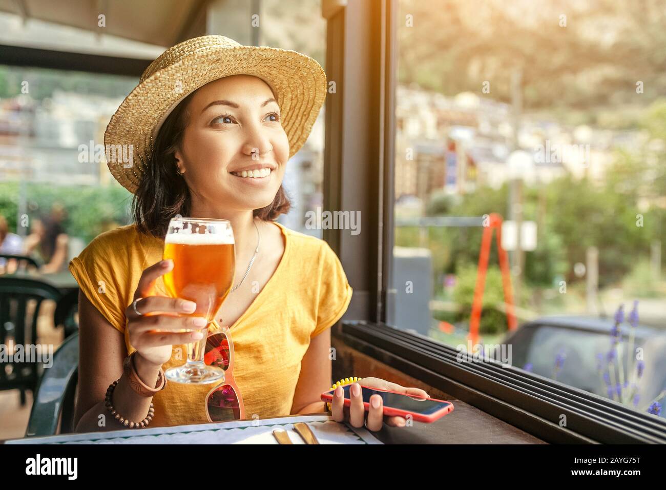 Beautiful woman pub jeans hi-res stock photography and images - Alamy