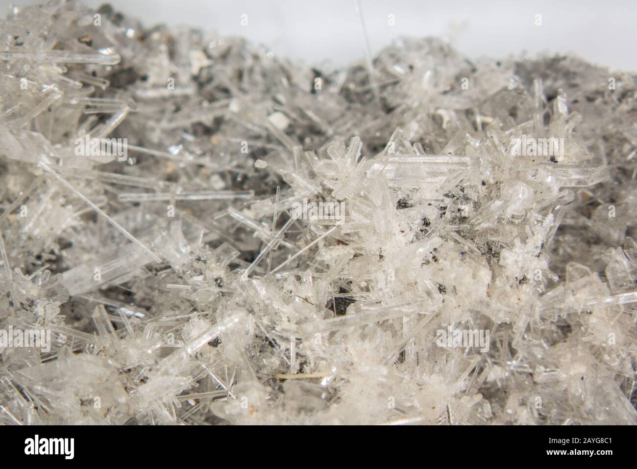 Crystal needles hi-res stock photography and images - Alamy