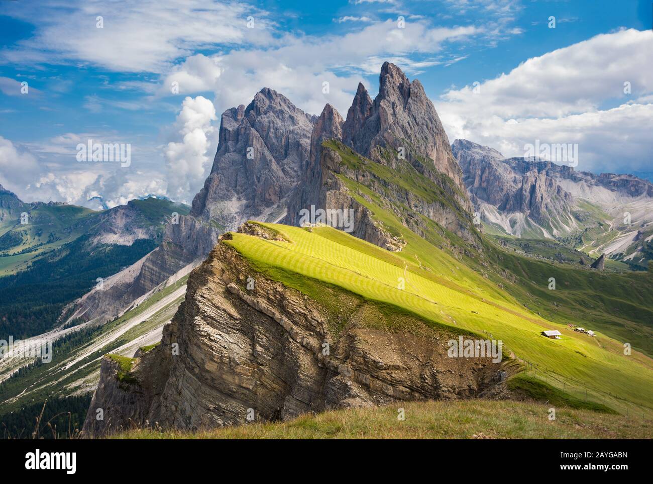 Odle group mountain range in Dolomite alps, Italy Stock Photo - Alamy