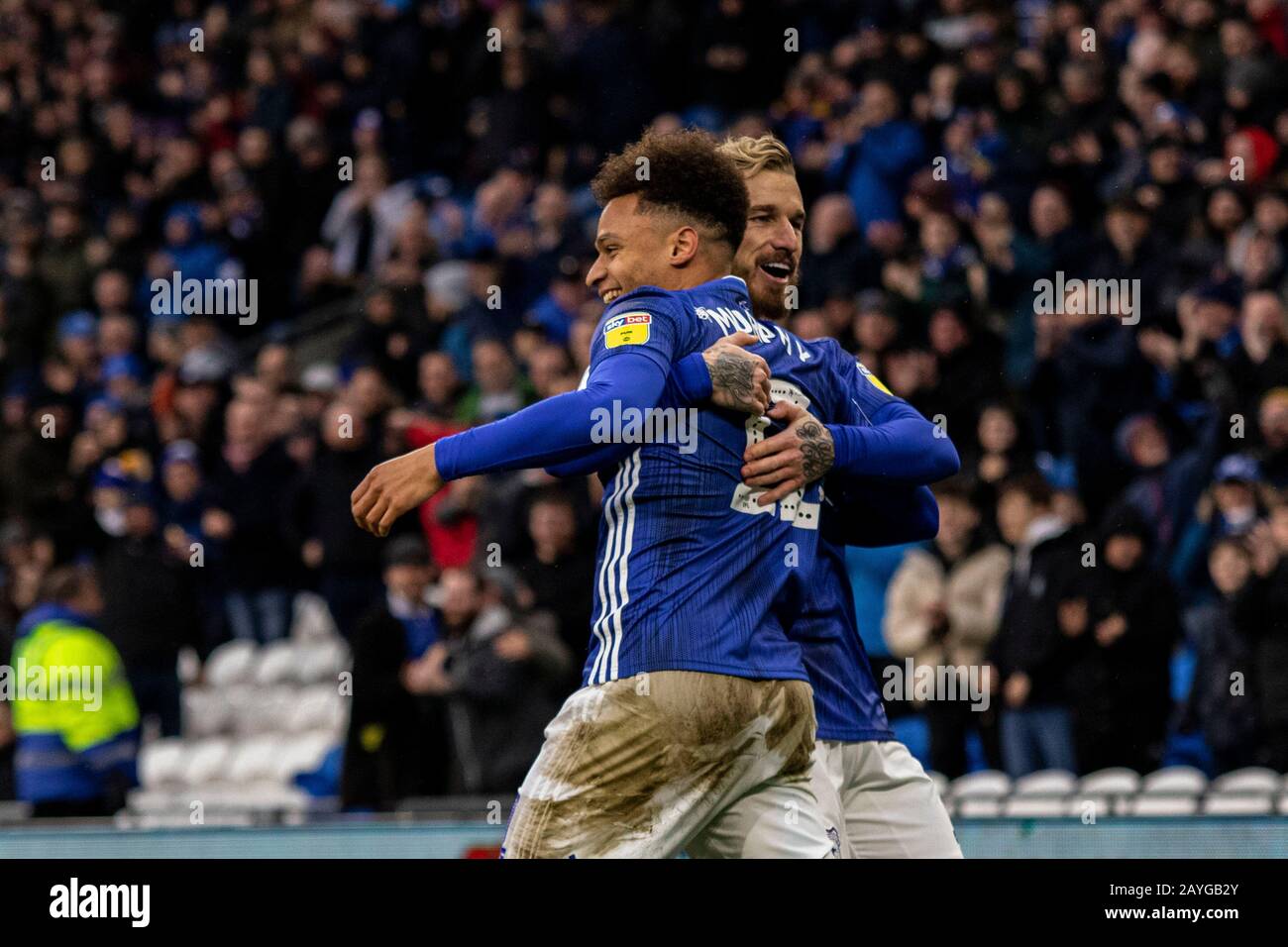 Joe bennett celebrates hi-res stock photography and images - Alamy