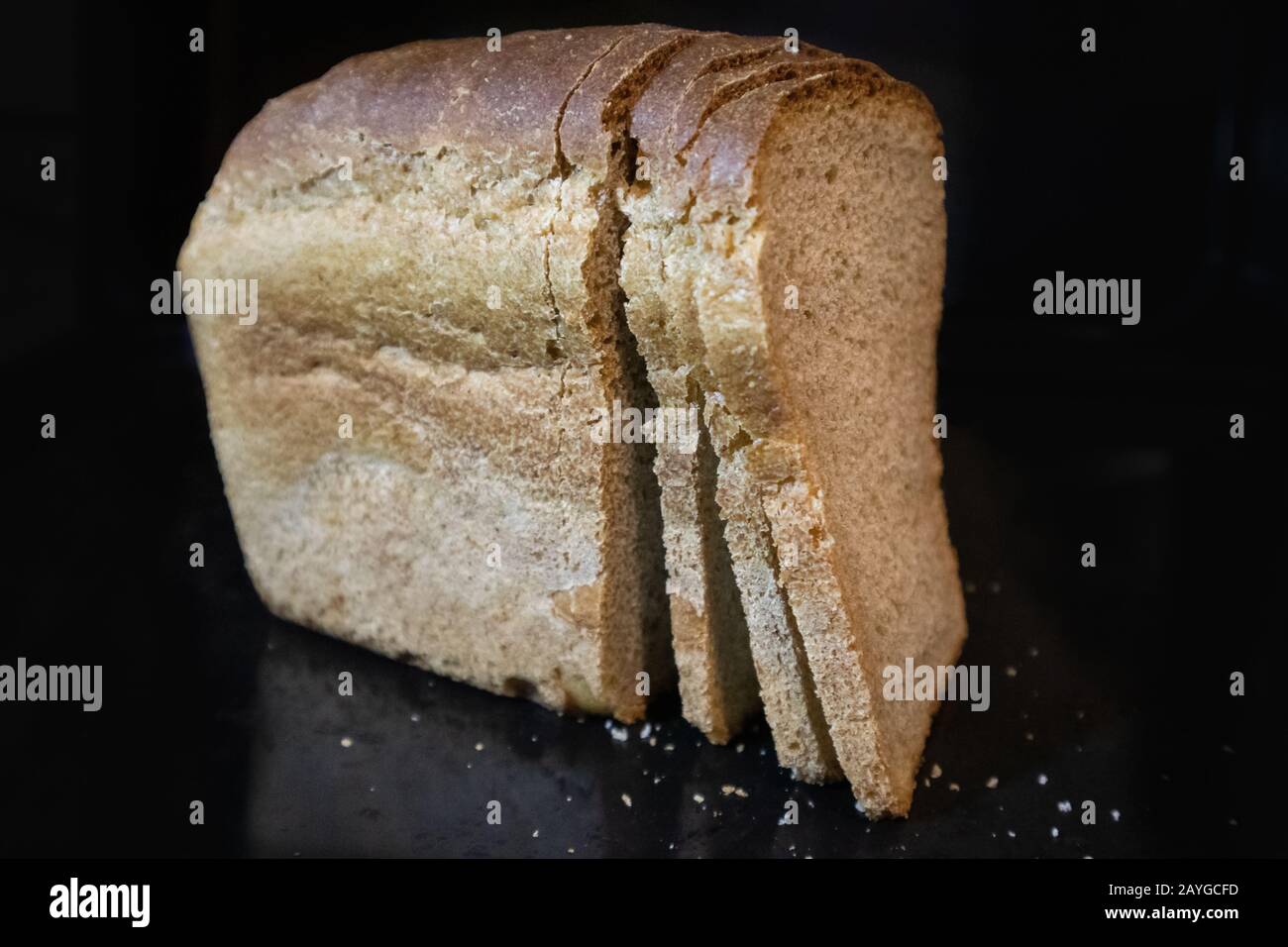 Dark bread hi-res stock photography and images - Alamy