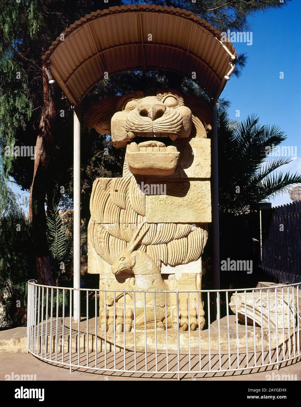 Roman art. Syria. Lion with antelope. Statue. Temple of Allat, Palmyra ...