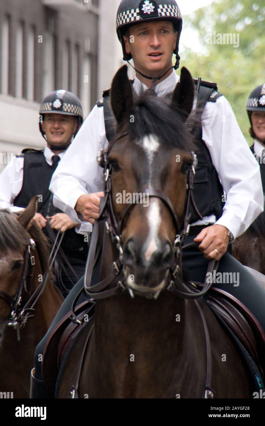 English police officers hi-res stock photography and images - Alamy