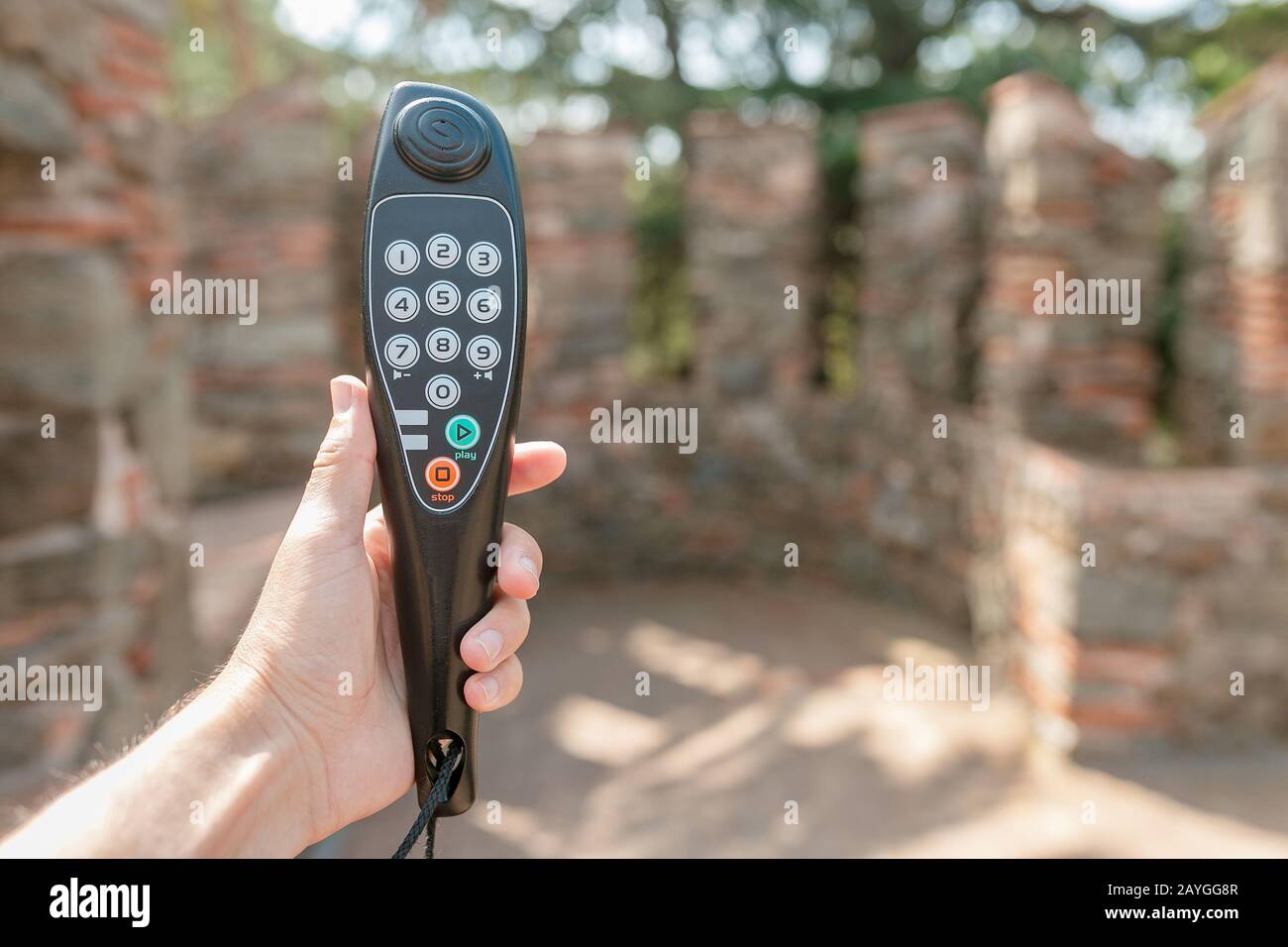 Audioguide hi-res stock photography and images - Alamy