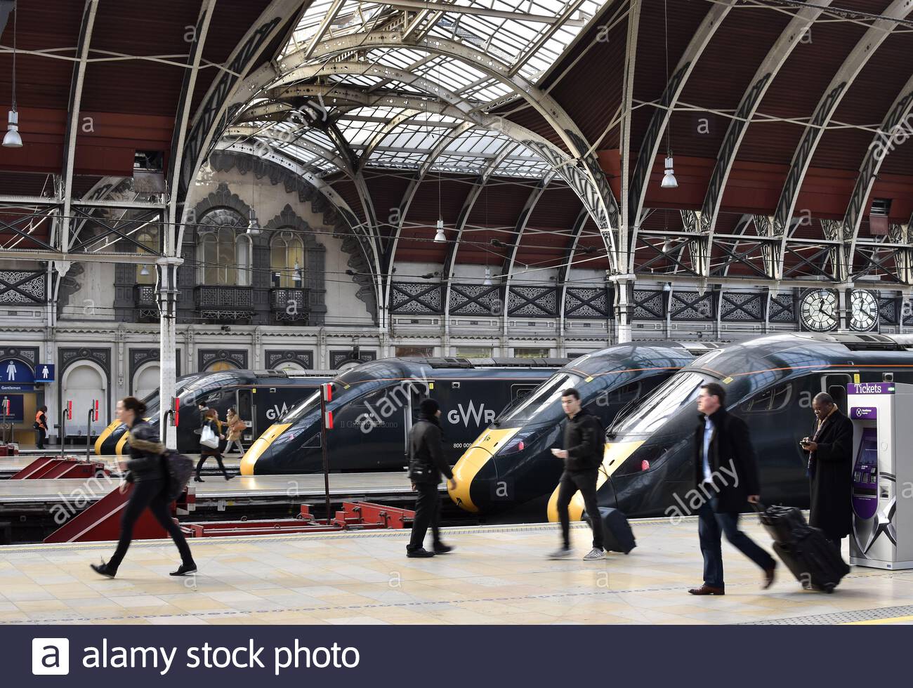 Gwr Trains High Resolution Stock Photography and Images - Alamy